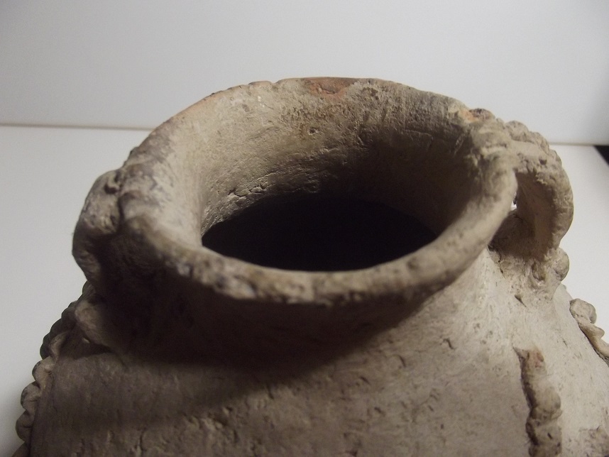 Strange pottery piece | Antiques Board