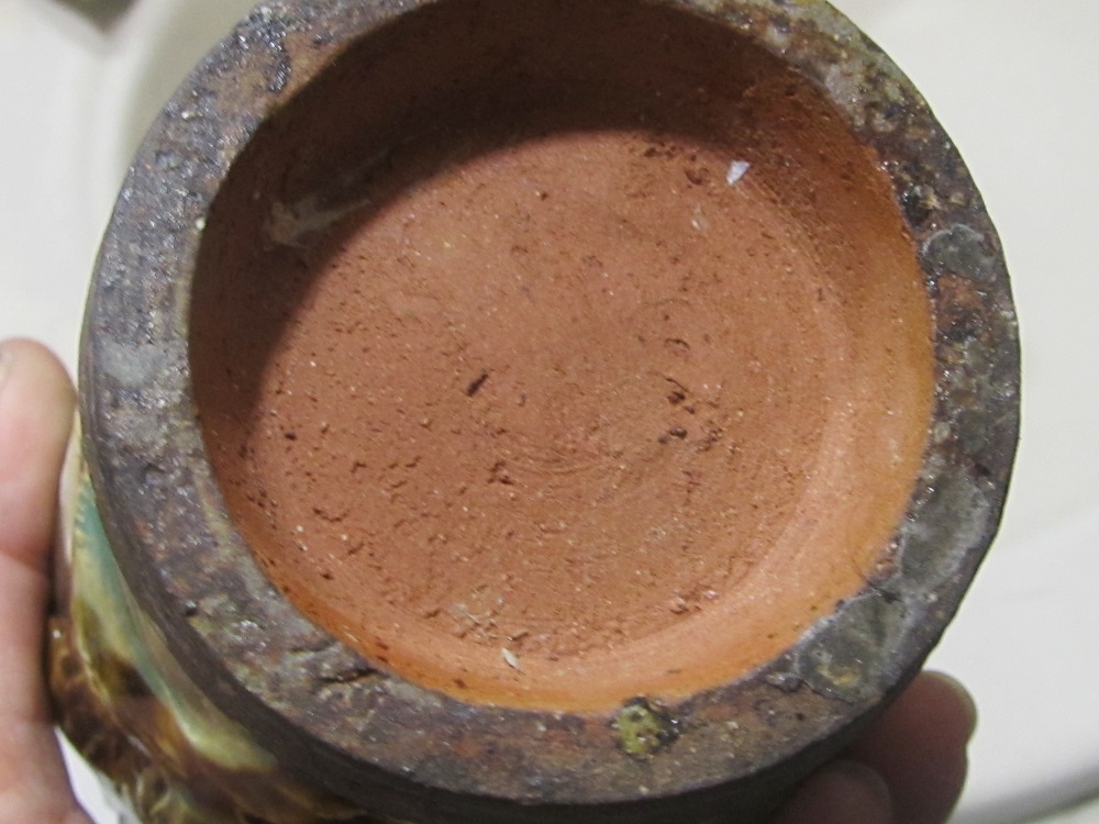 Strange pottery vase raised relief | Antiques Board