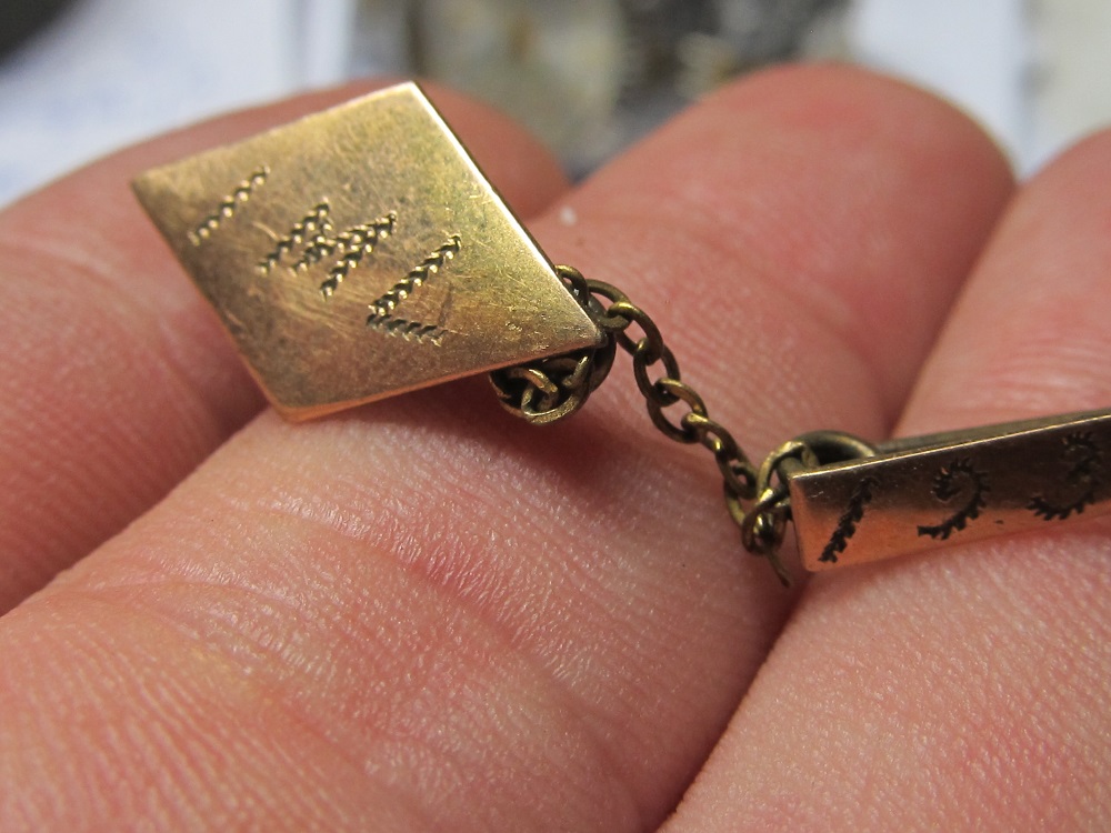 Old gold jewelry | Antiques Board