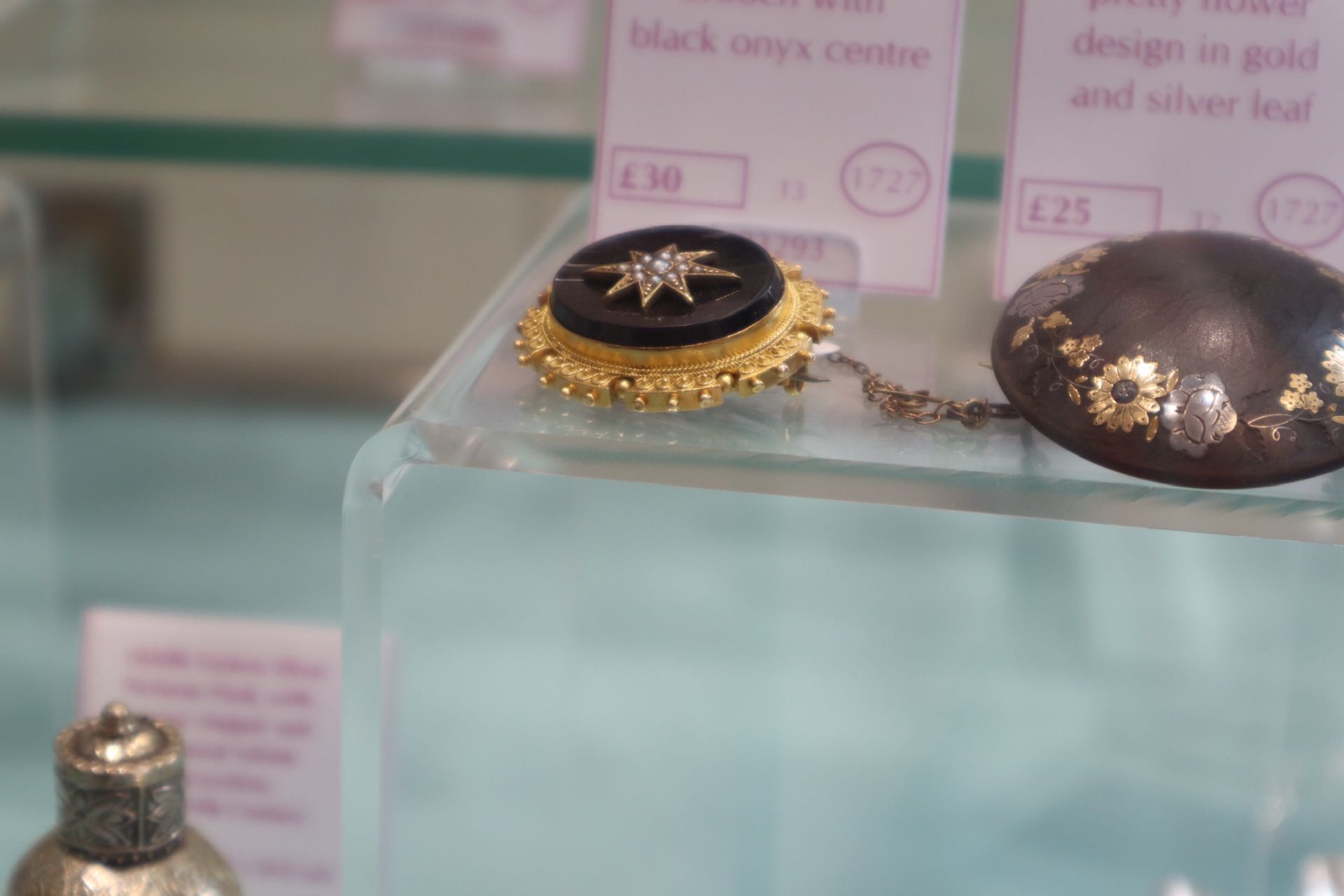 Famous Antique Centre Sold Me This Brooch...Turns Out... | Antiques Board