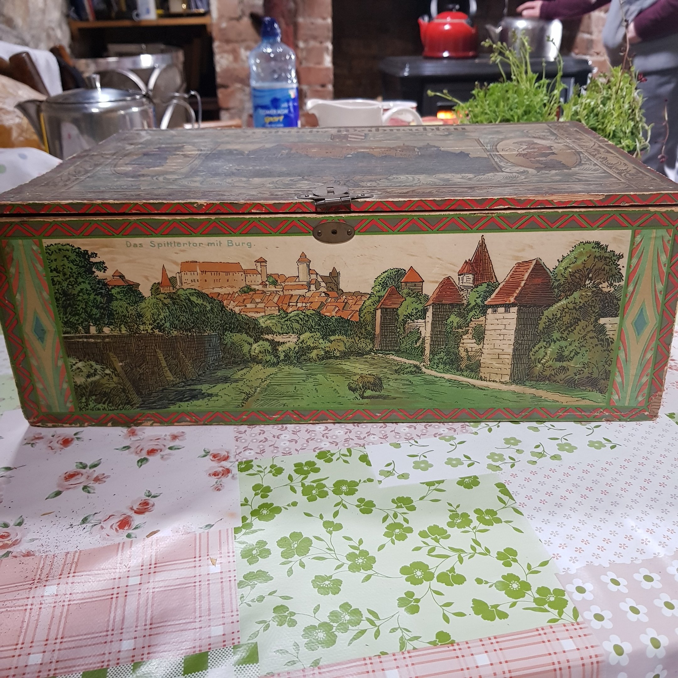 German wooden box | Antiques Board