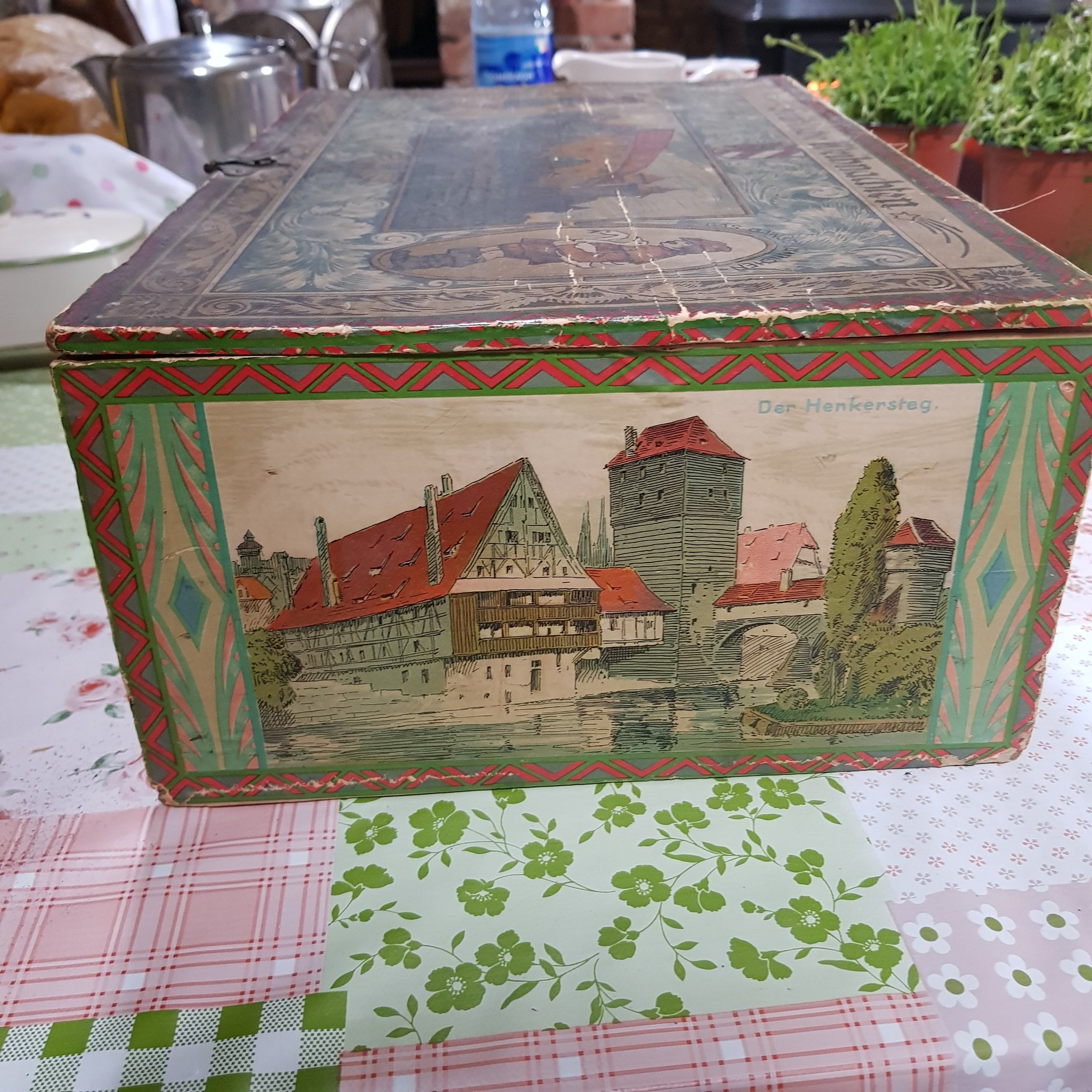 German wooden box | Antiques Board