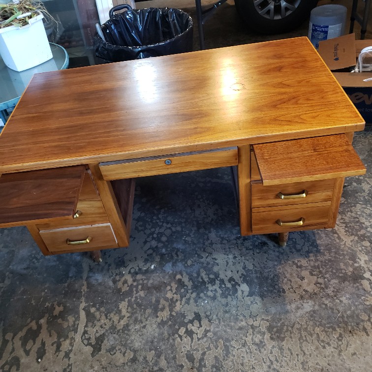 Indiana Desk Co MCM Desk...thoughts? | Antiques Board