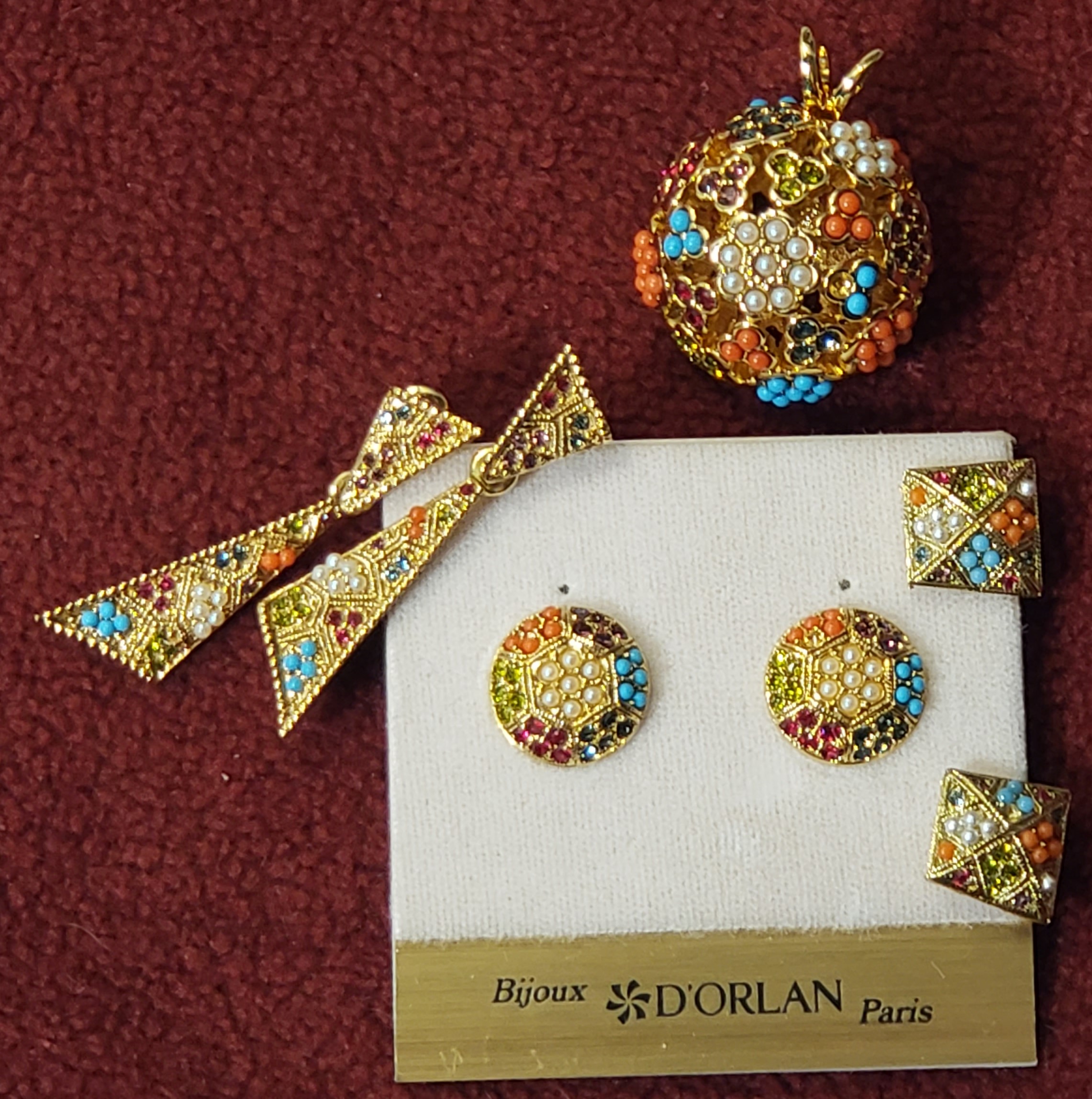 D'Orlan Set - Earrings (3 sets) and Pendant | Antiques Board