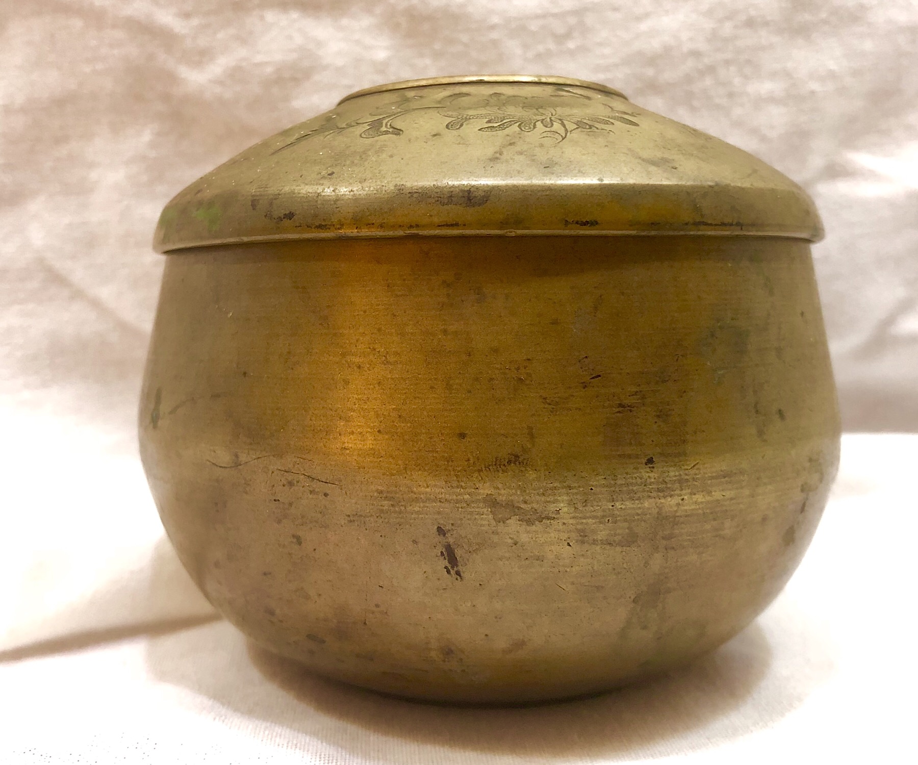 Anyone recognise this type of Chinese brass bowl? | Antiques Board