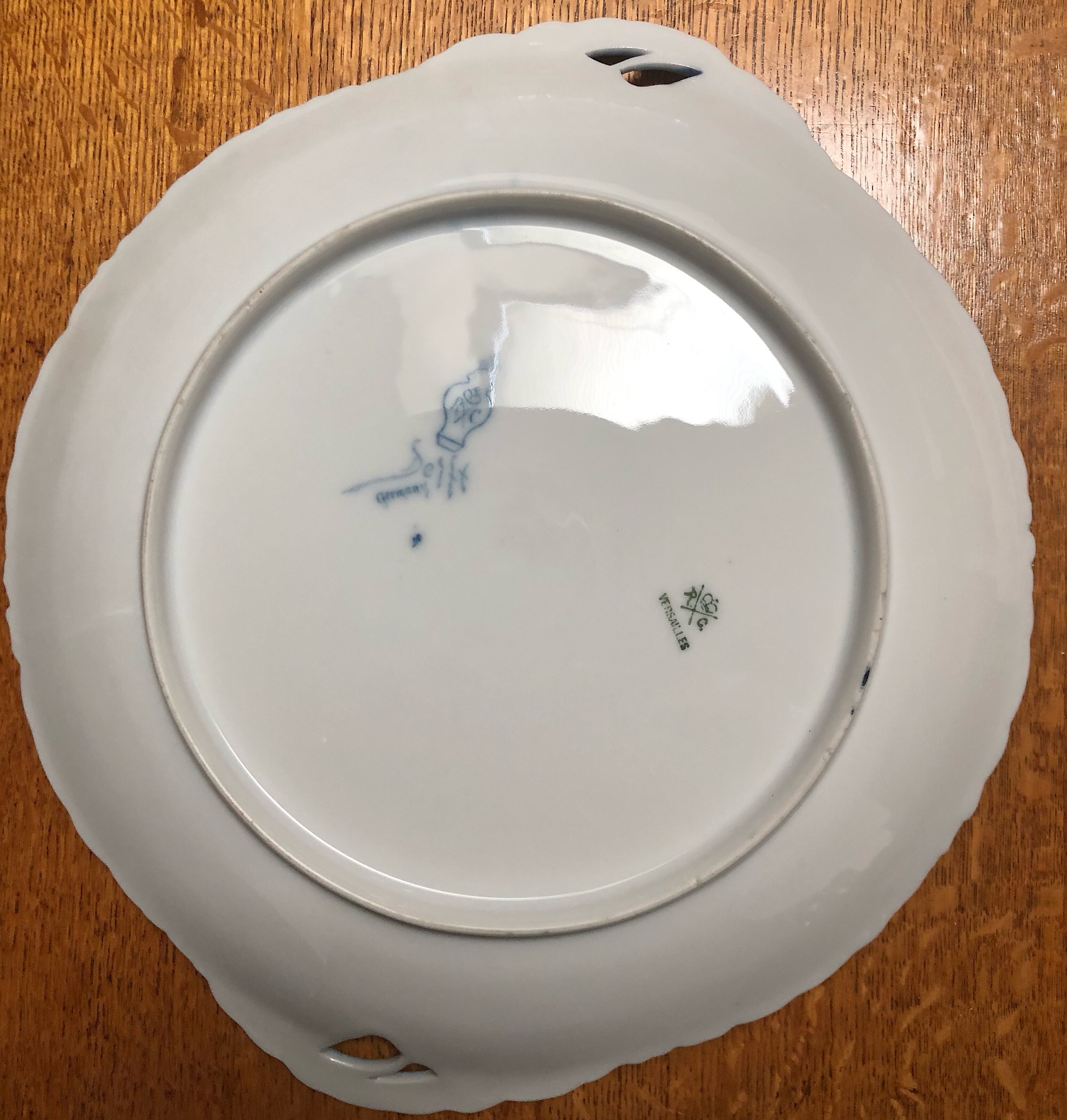 Blue Plate | Antiques Board