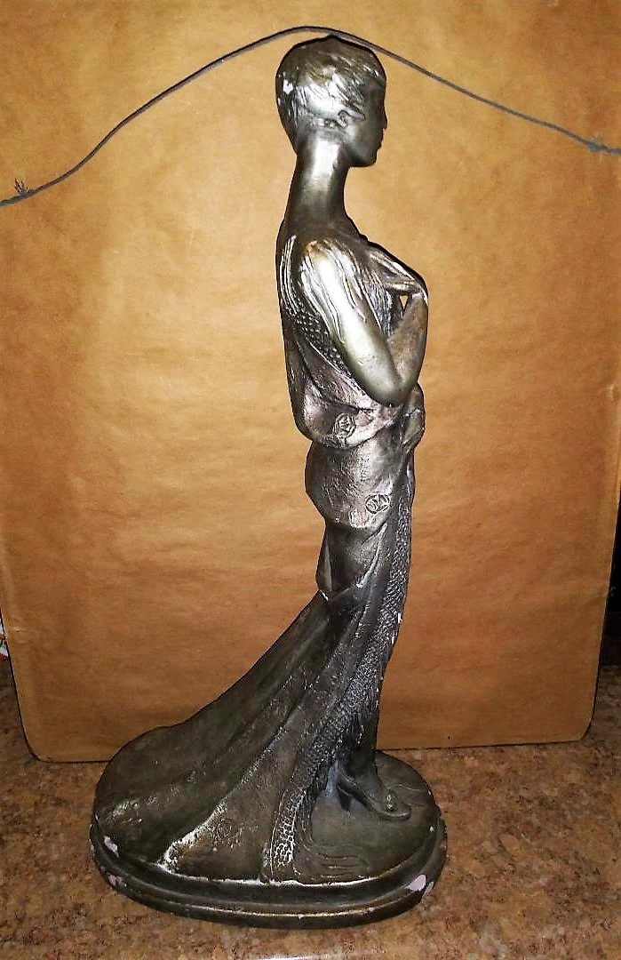 ANYONE KNOW NAME OF 1953 AUSTIN PROD SCULPTURE? | Antiques Board