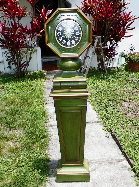 NAME OF TYPE/STYLE - VINTAGE FLOOR CLOCK w/ANTIQUE GERMAN MOVEMENT ...