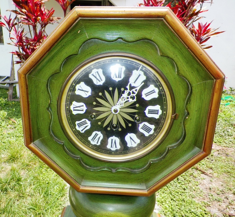 NAME OF TYPE/STYLE - VINTAGE FLOOR CLOCK w/ANTIQUE GERMAN MOVEMENT ...