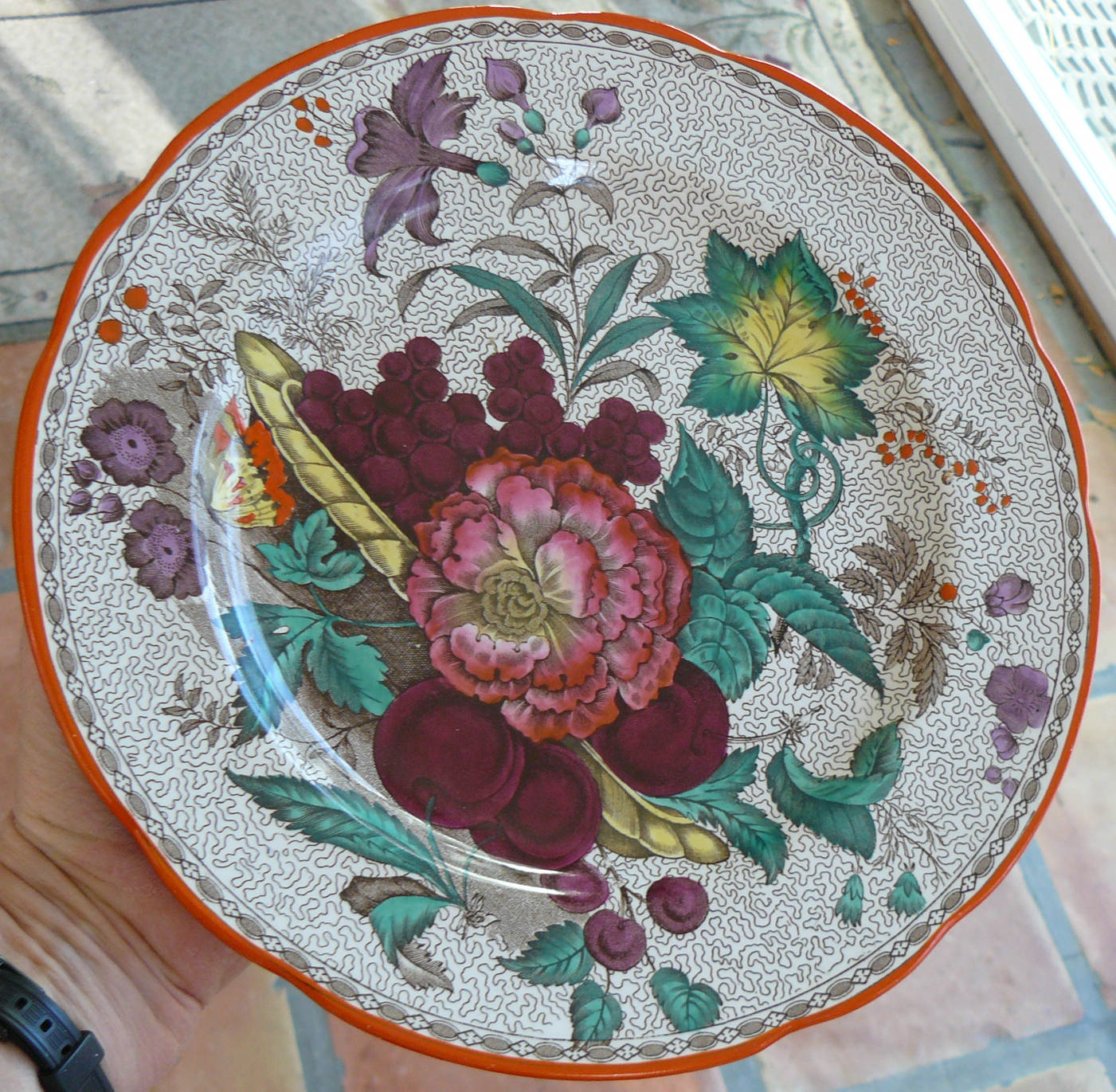 Fake Wedgwood plate or the real deal? | Antiques Board