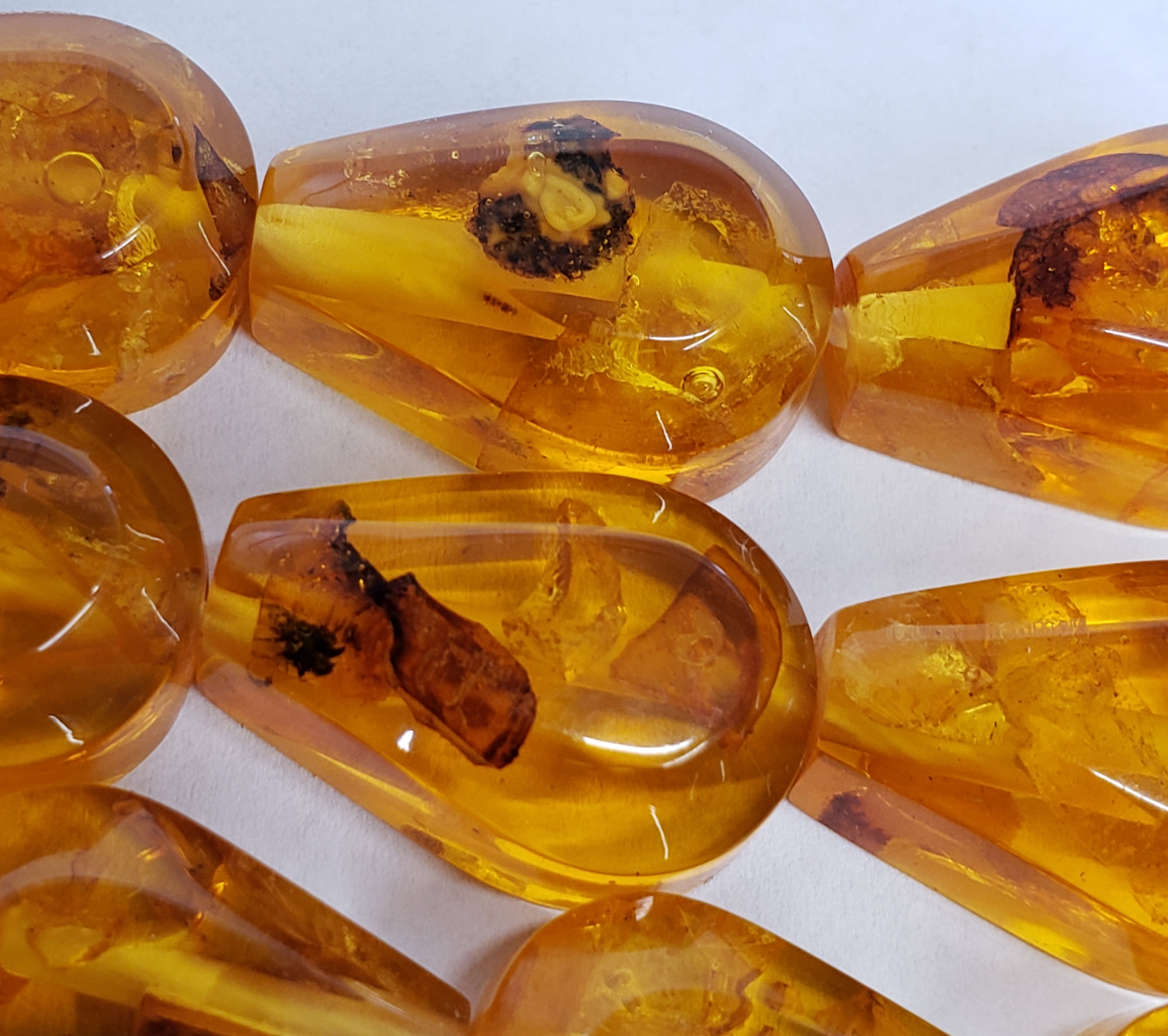 Is This a Reconstituted Amber Pendant Necklace? | Antiques Board