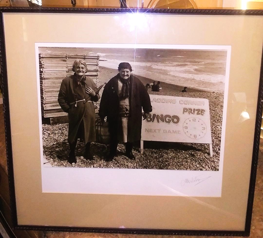 Help with signatures 1 Judaica piece + 1 cool photo(?) of 2 old ladies ...