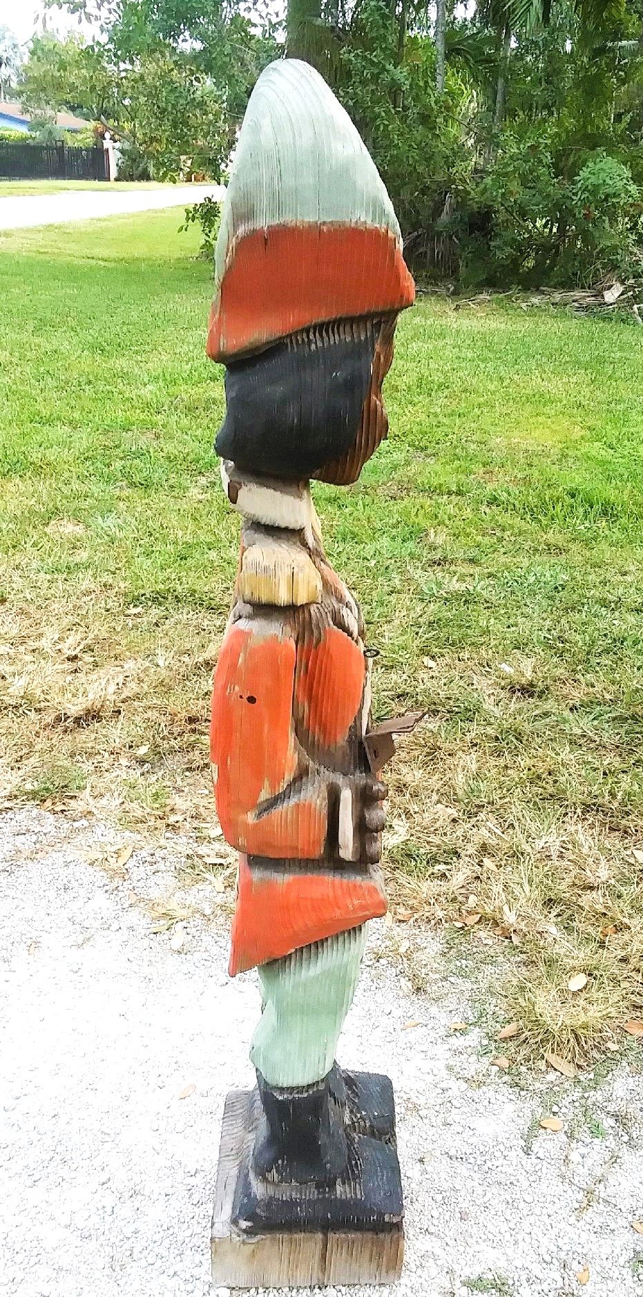 Old(?) carved wood revolutionary British soldier statue, 2 paintings ...