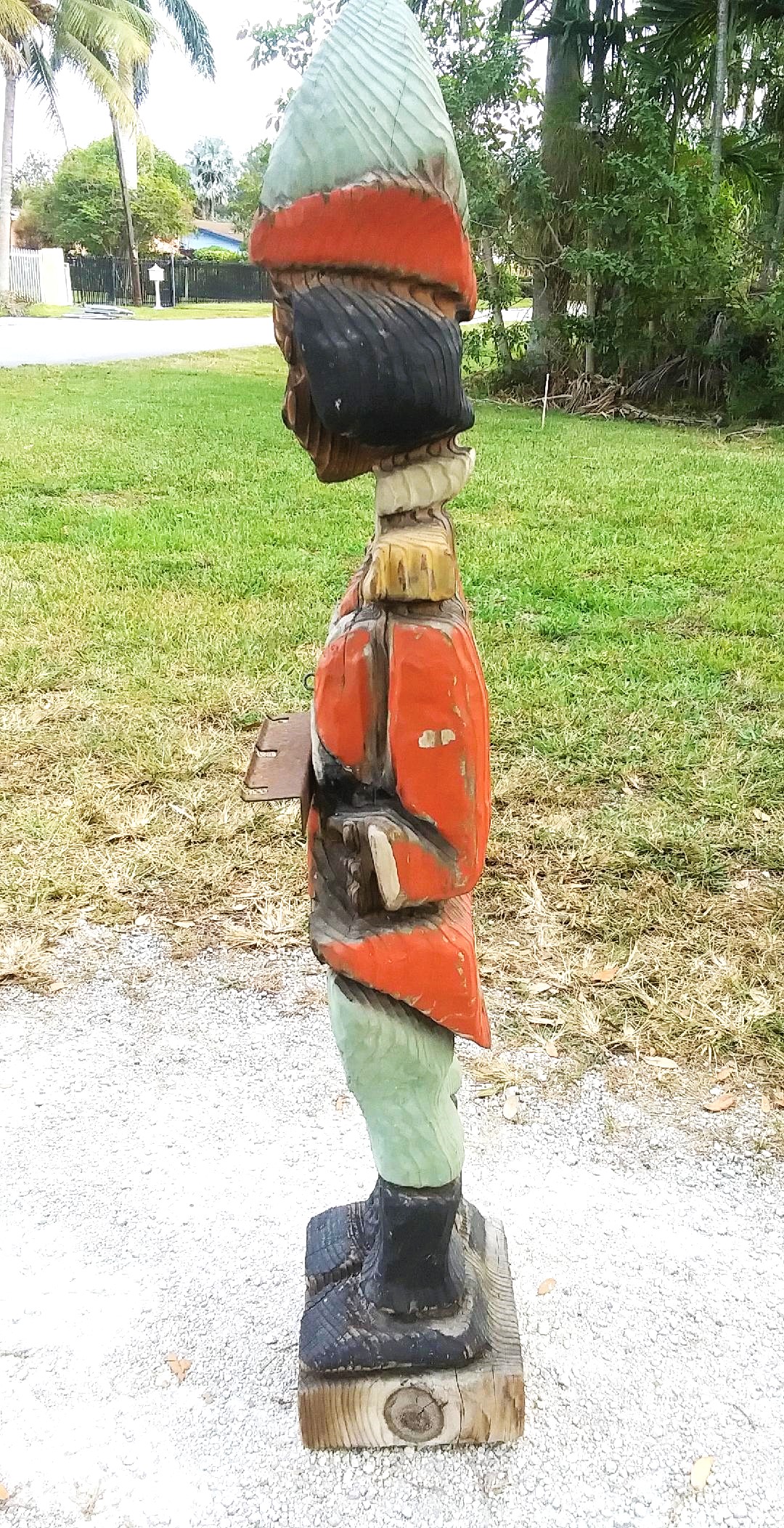 Old(?) carved wood revolutionary British soldier statue, 2 paintings ...