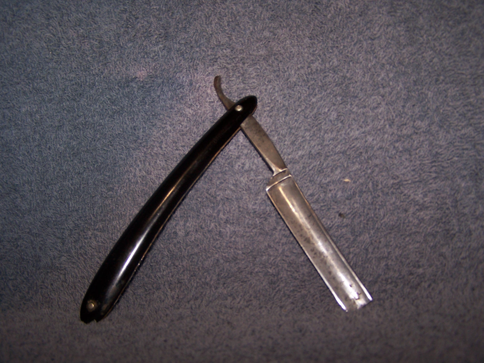 Van Camp Hdwe and Iron straight razor 1880's | Antiques Board