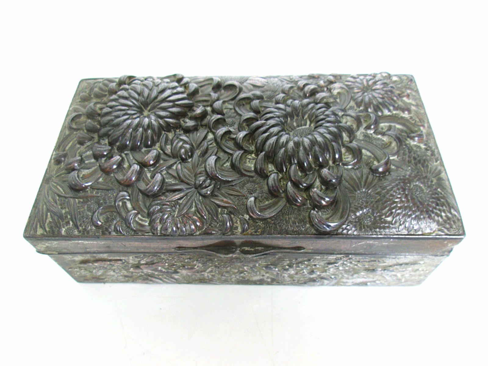 Japanese metal box | Antiques Board