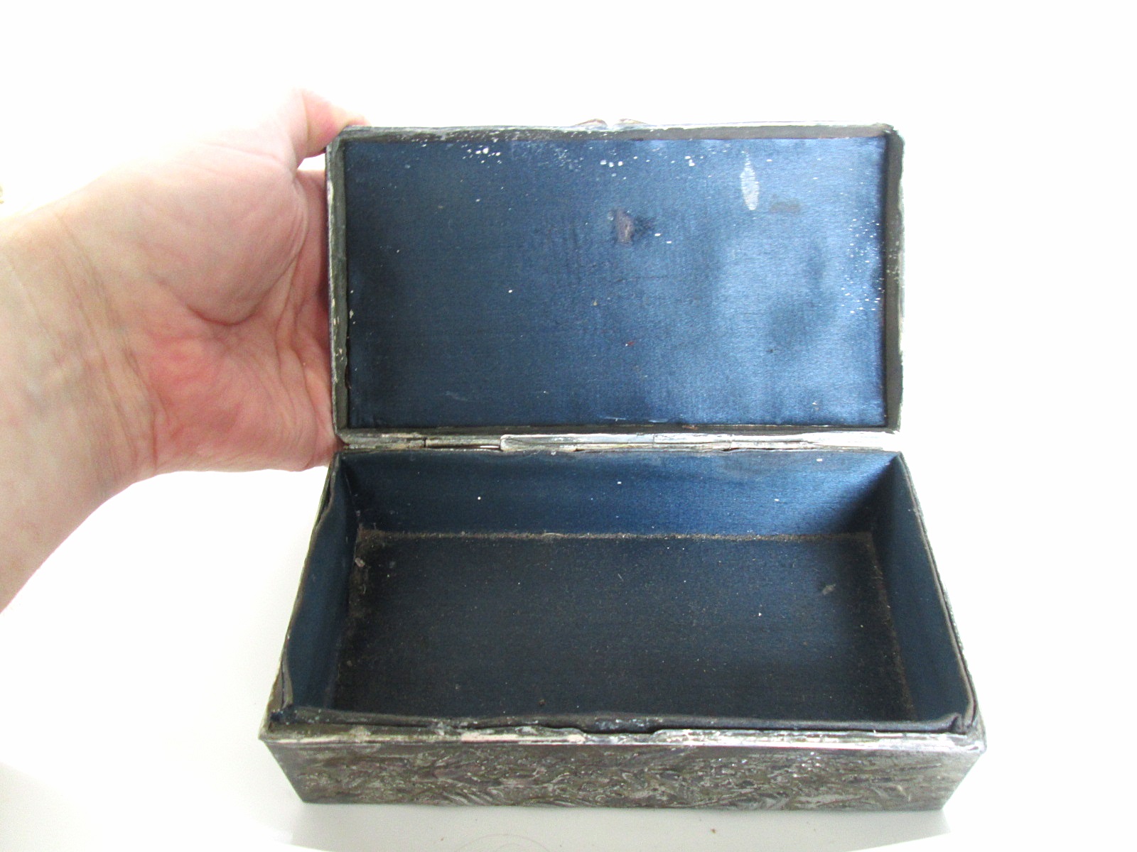 Japanese metal box | Antiques Board