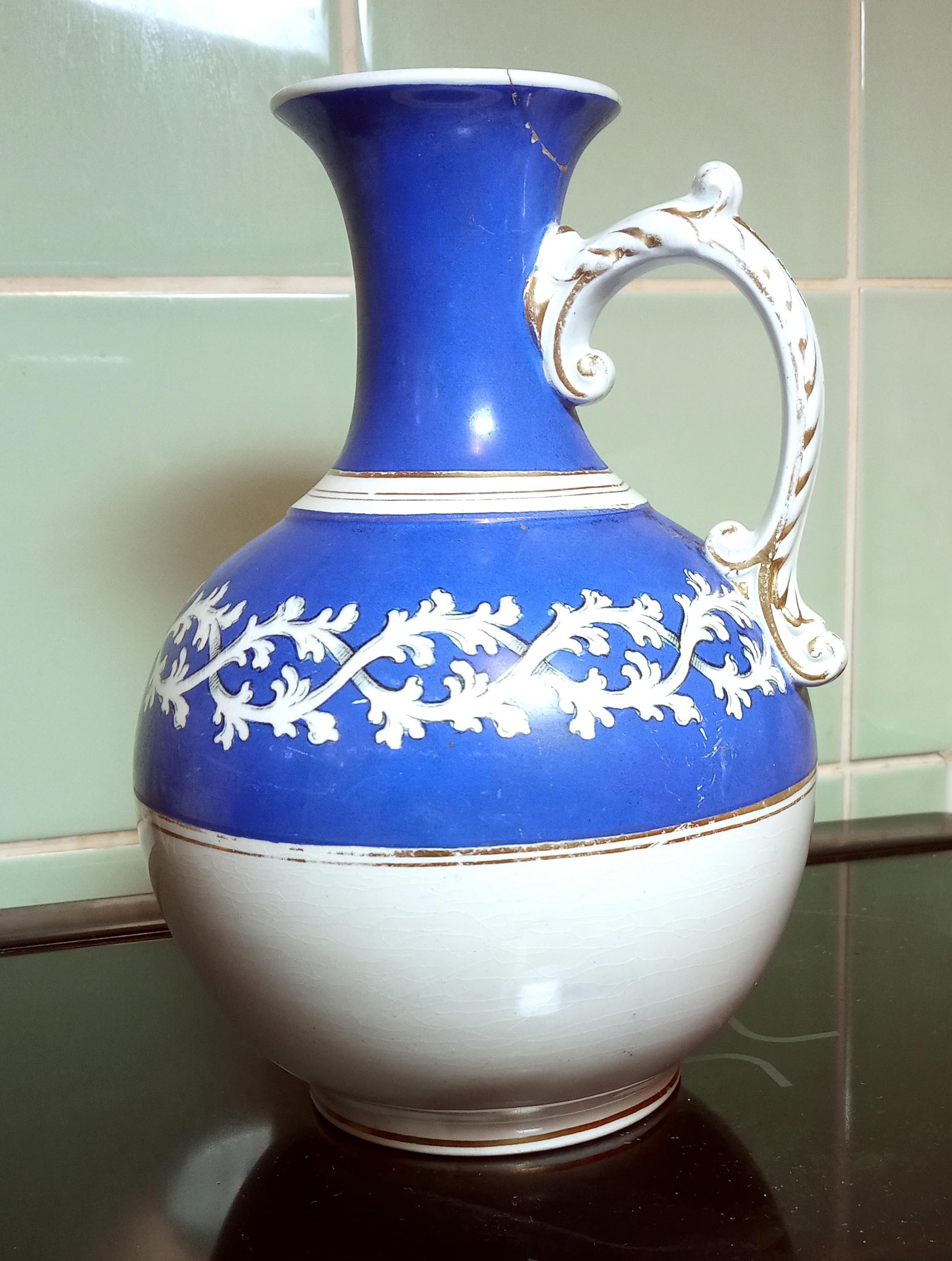Blue & white jug "Victoria" | Antiques Board