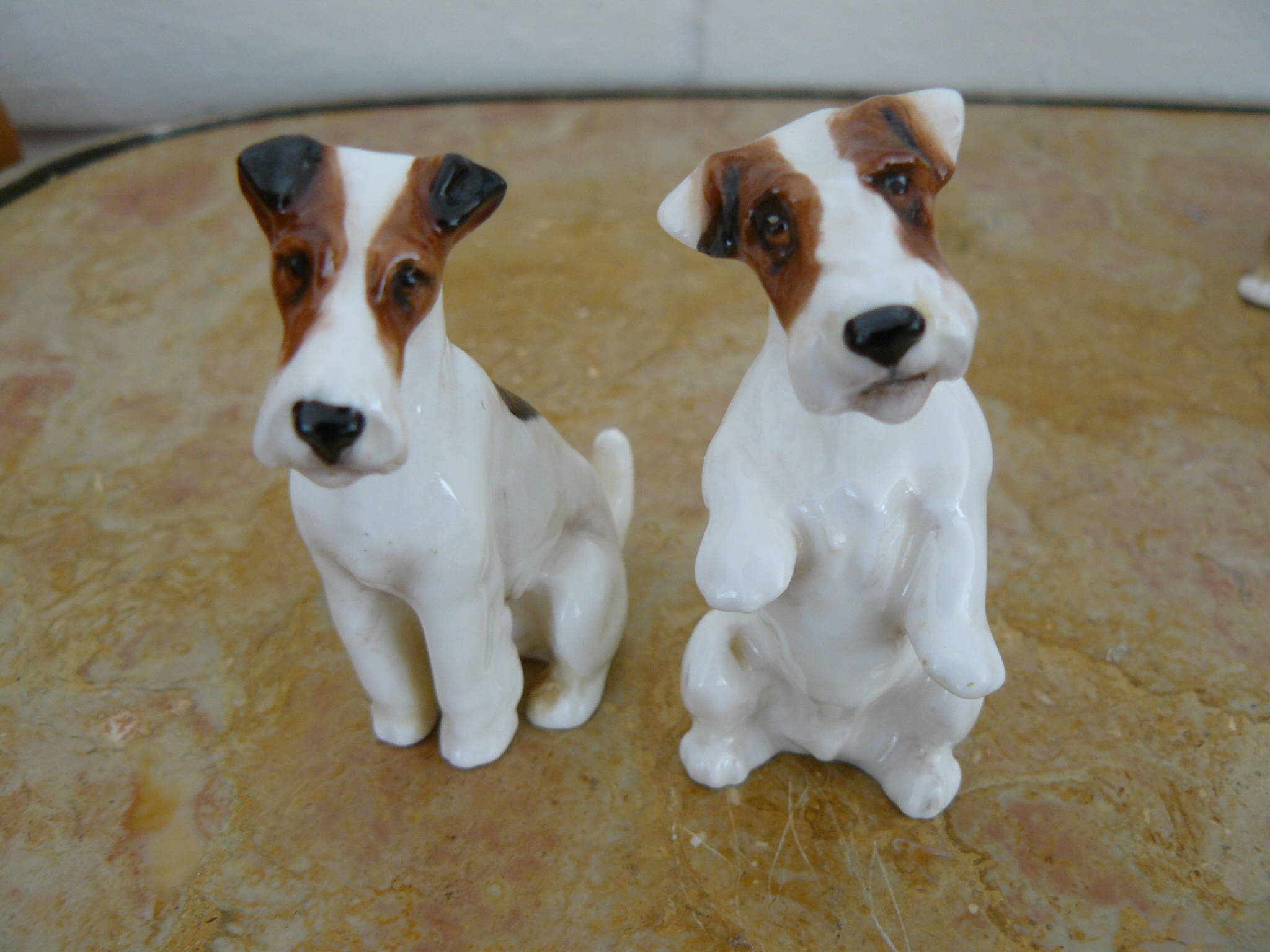Dog breeds on these ceramic Royal Doulton dog figures | Antiques Board