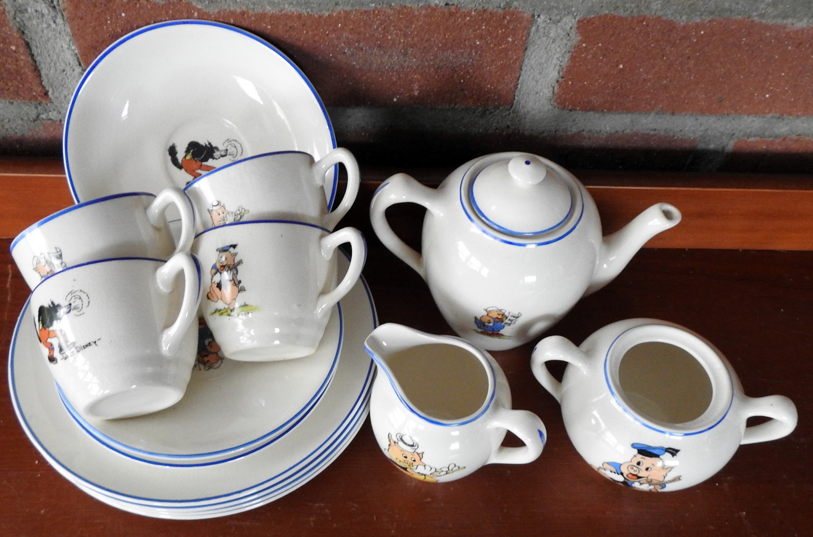 Any Disney collectors out there? I have vintage Mickey Mouse plates & a ...