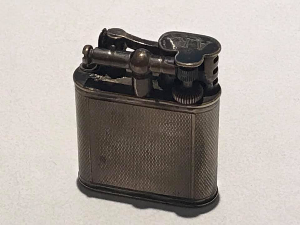Dunhill 'Unique Sports' Lift-Arm Lighter (Ca. 1925) | Antiques Board