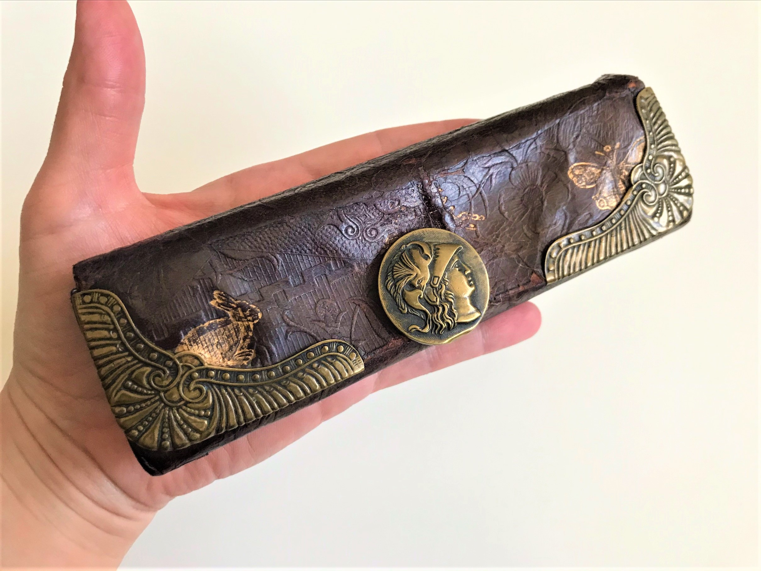 Victorian coin purse or wallet. For men? women? | Antiques Board