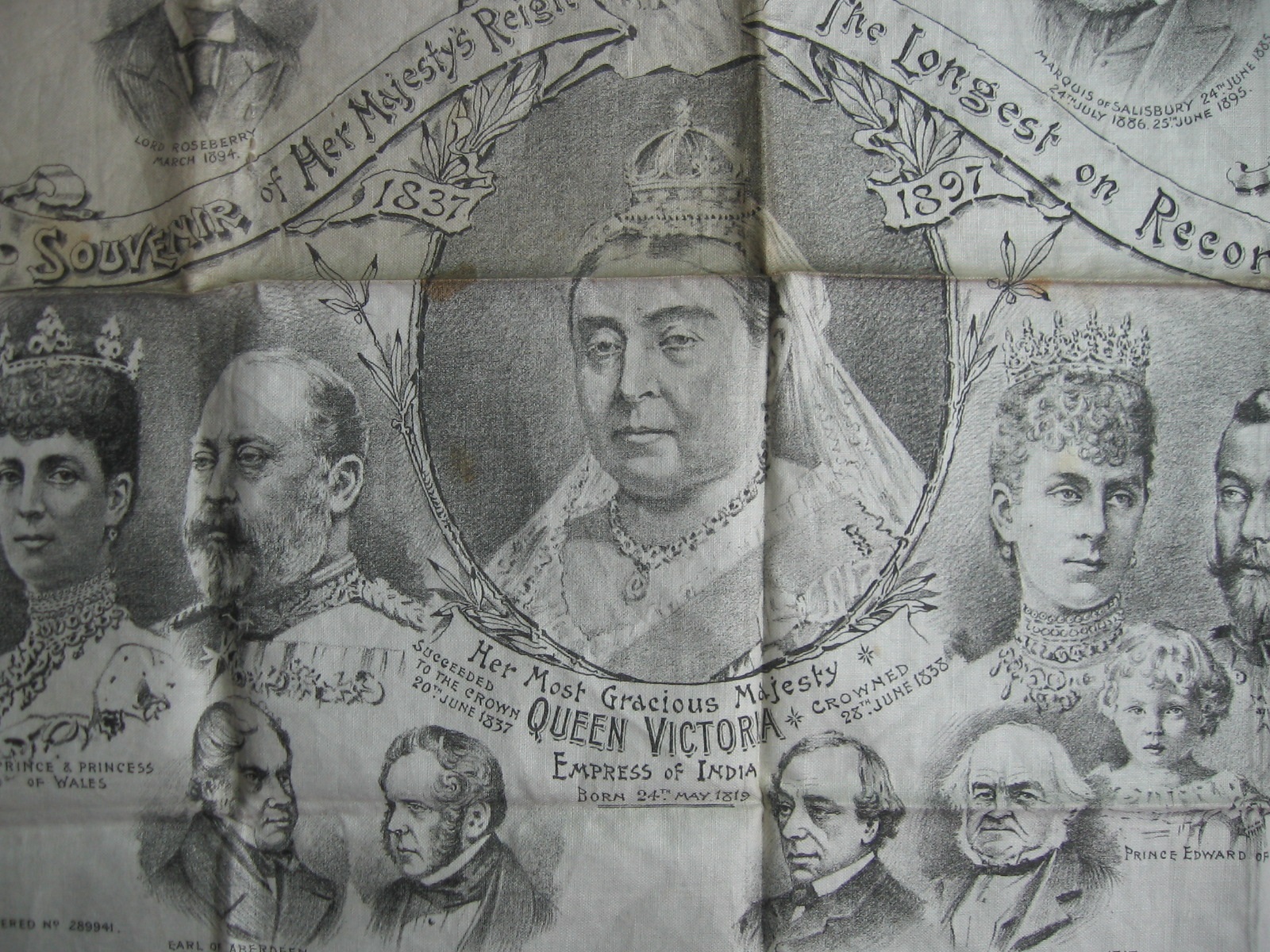 Queen Victoria souvenir piece. | Antiques Board