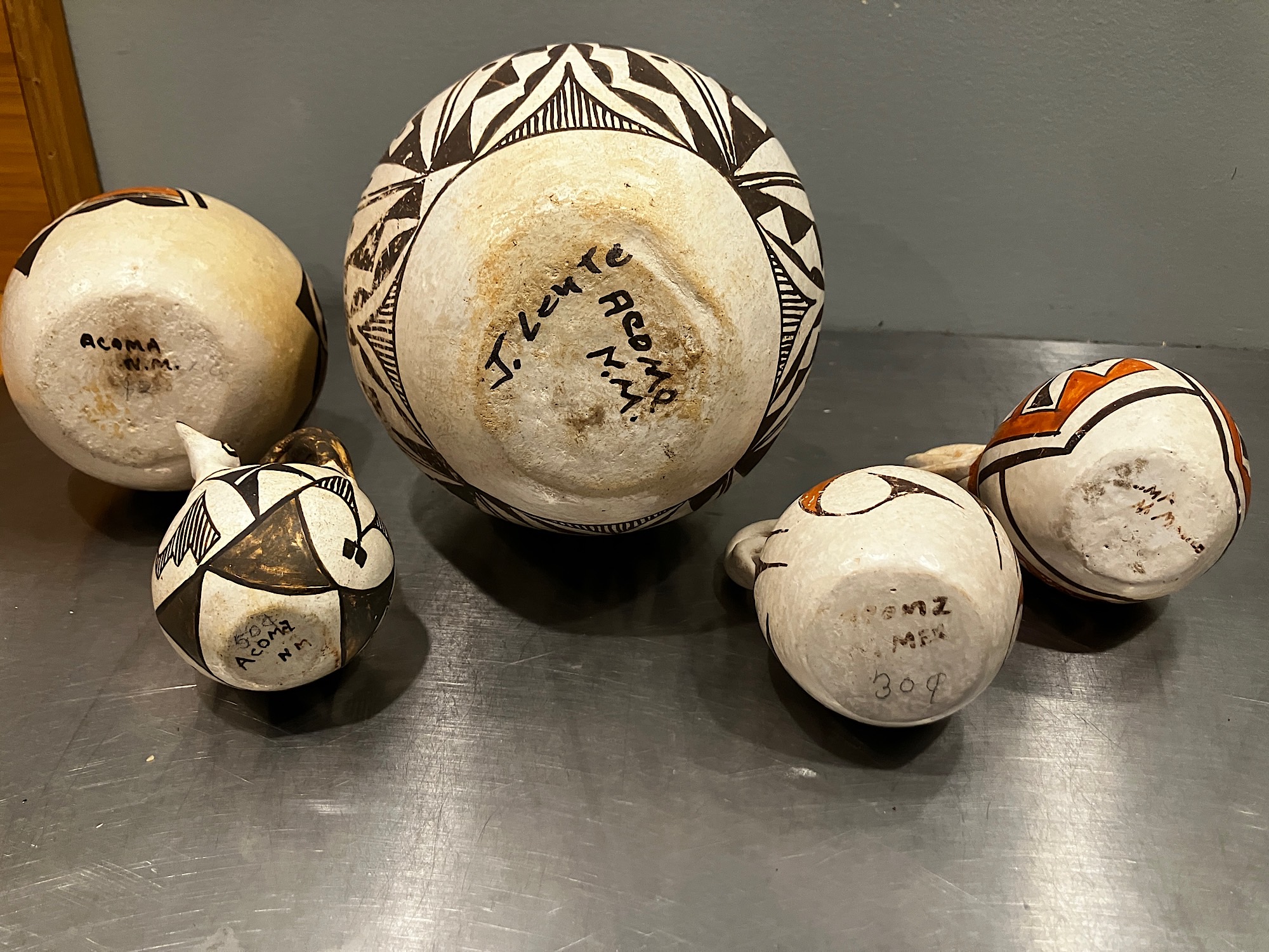 Acoma Pottery | Antiques Board