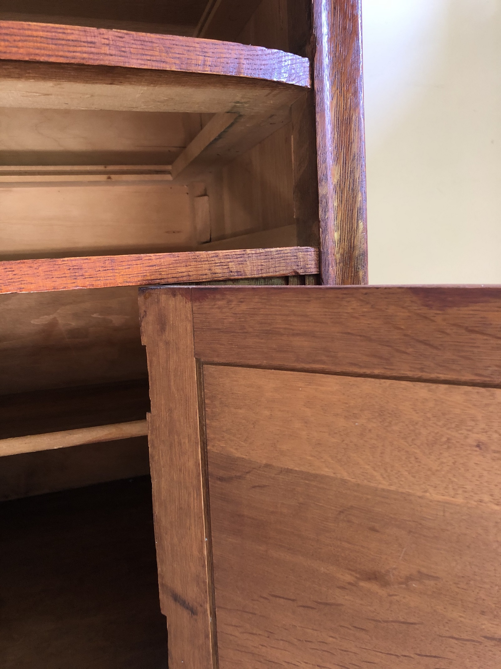 Need help identifying sideboard/ buffet | Antiques Board