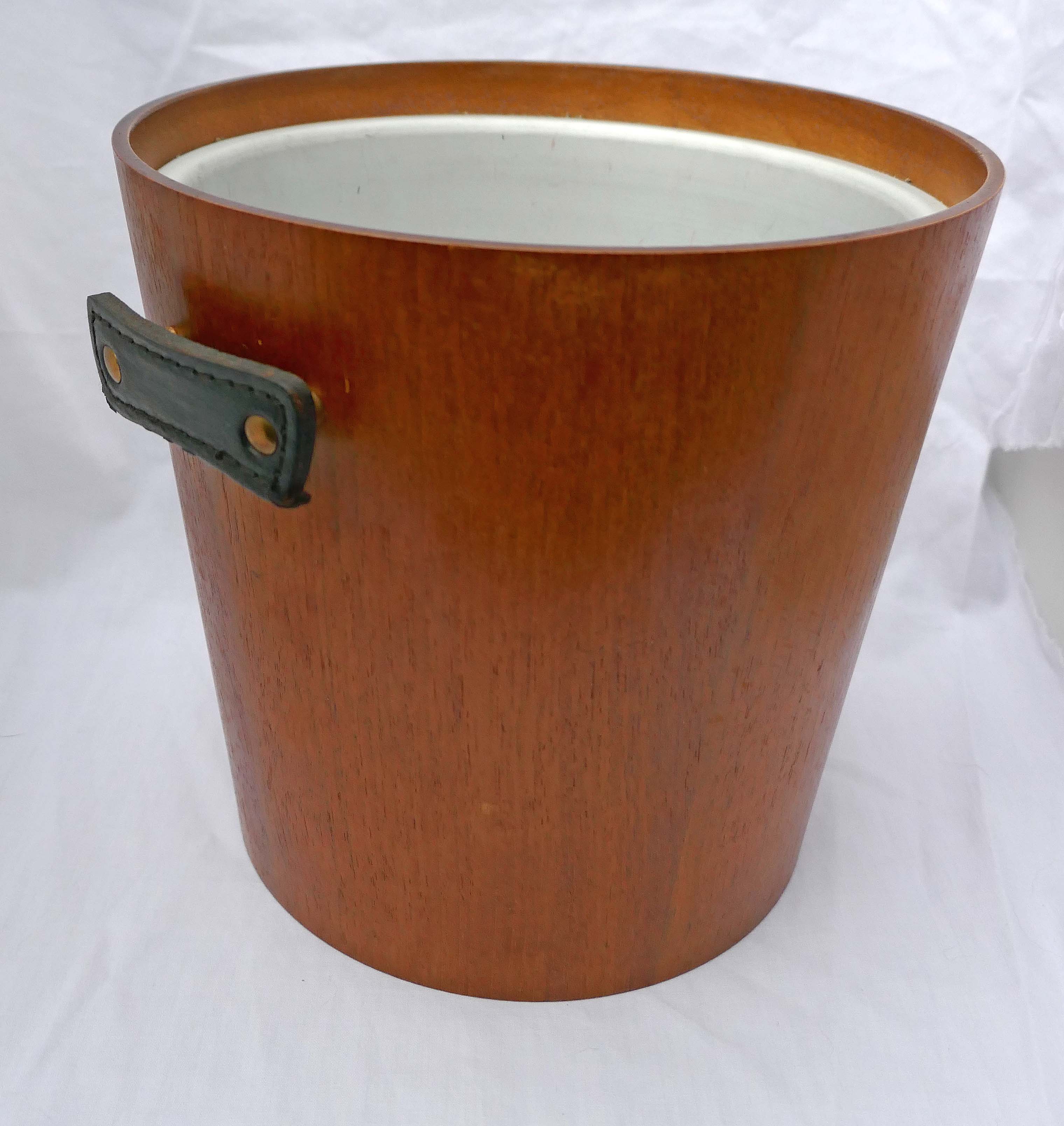 Teak ice bucket, anyone recognise the mark please? | Antiques Board