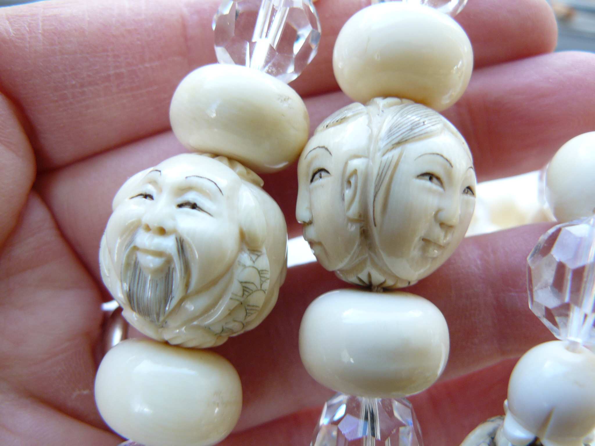 Chinese (?) necklace, 3 -face bead. | Antiques Board