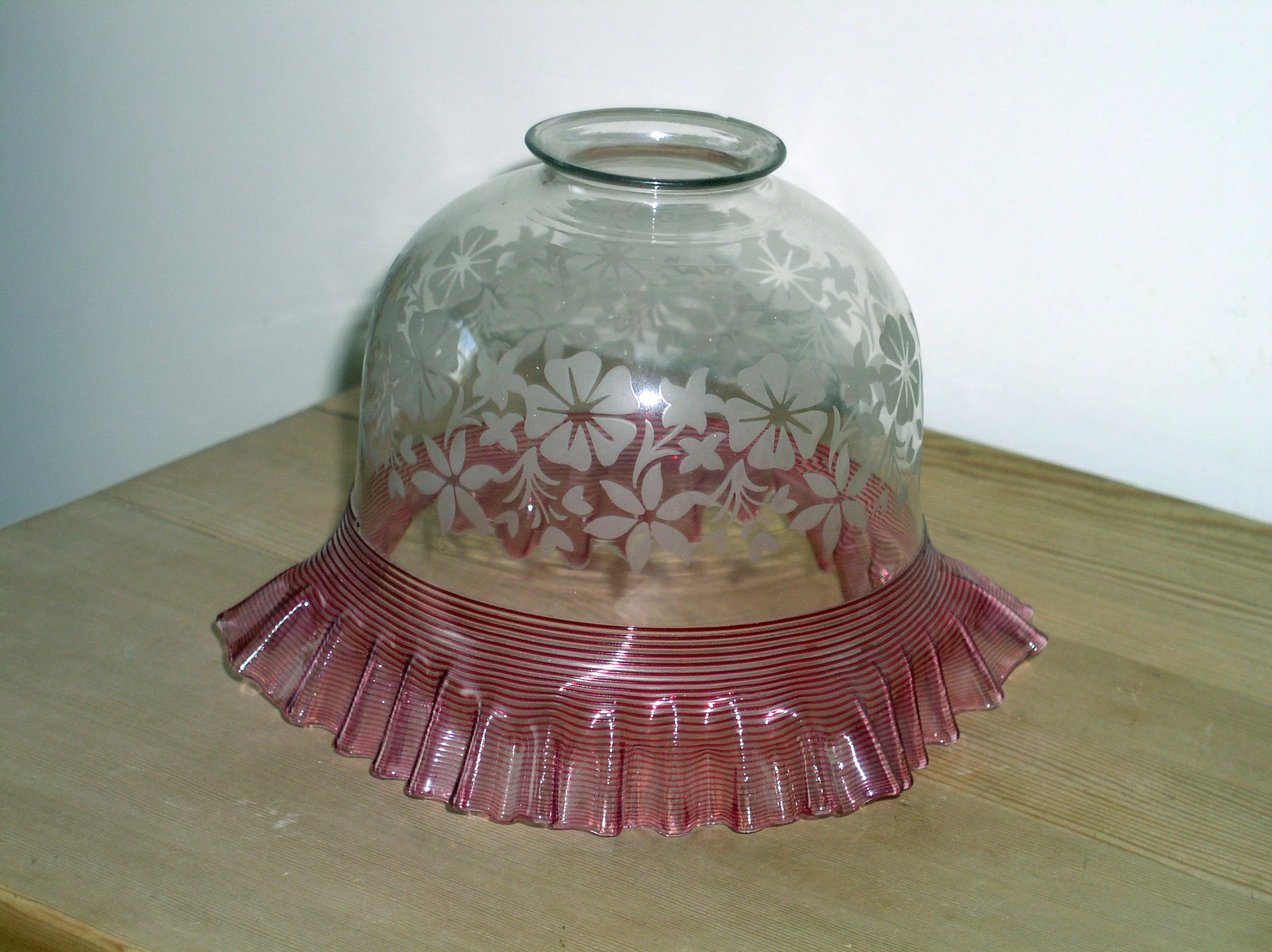 Antique Red Trailed Frilly Rimmed Glass Light Fitting | Antiques Board