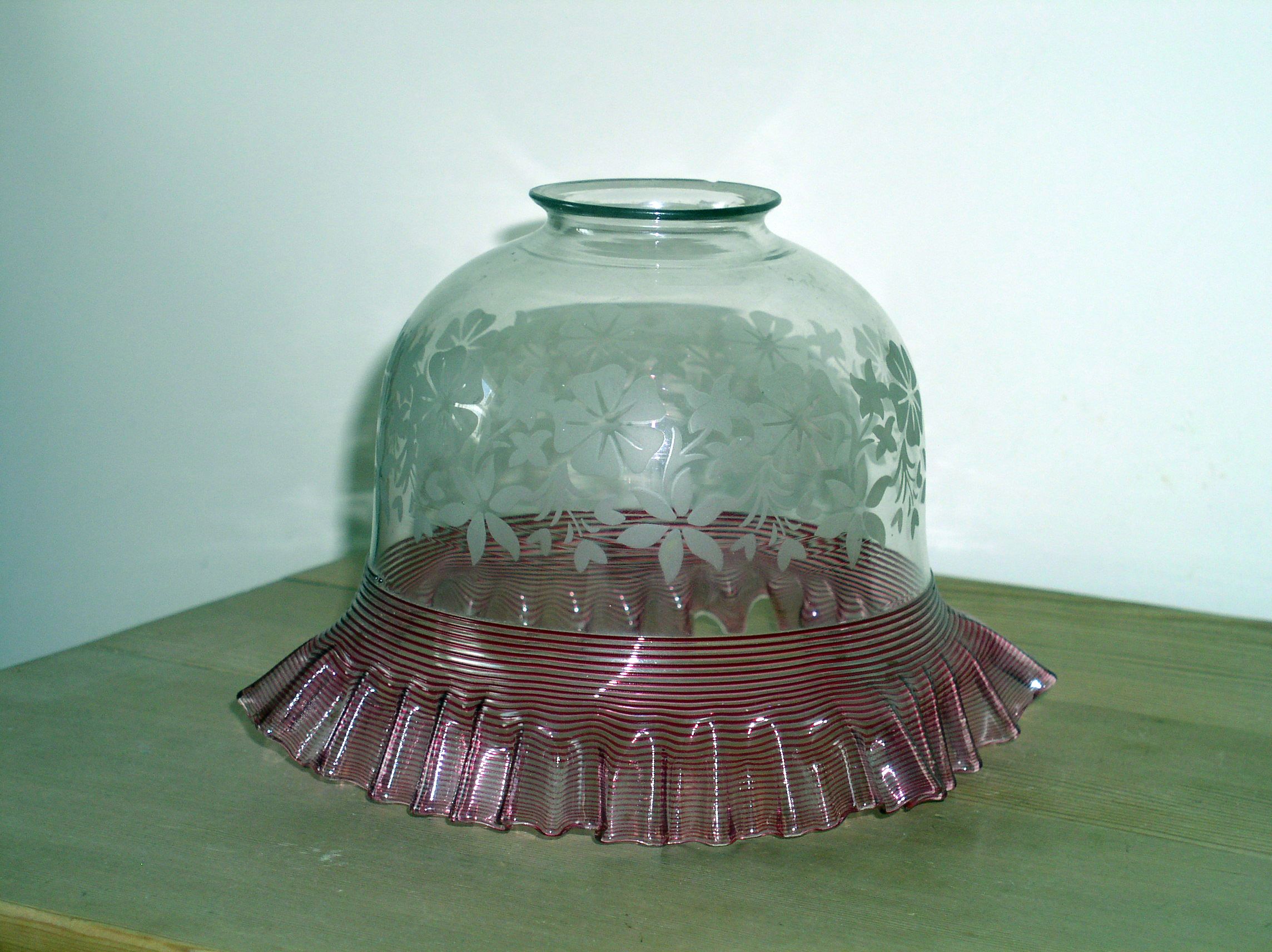 Antique Red Trailed Frilly Rimmed Glass Light Fitting | Antiques Board