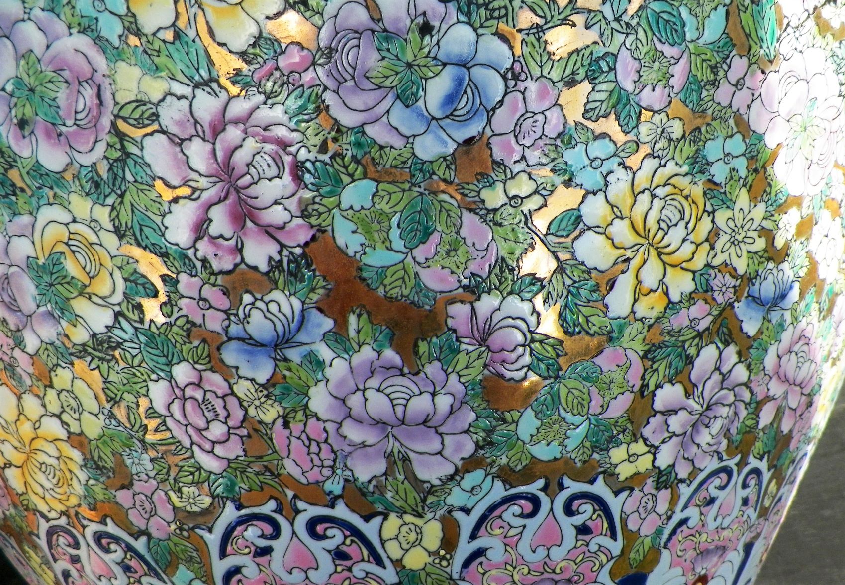 ESTATE SALE FIND - LARGE CHINESE TREE POT PAINT OVER BRASS? | Antiques ...