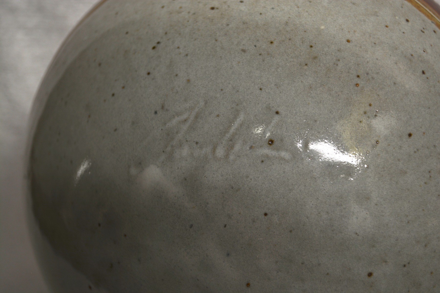 id signature on pottery vase | Antiques Board