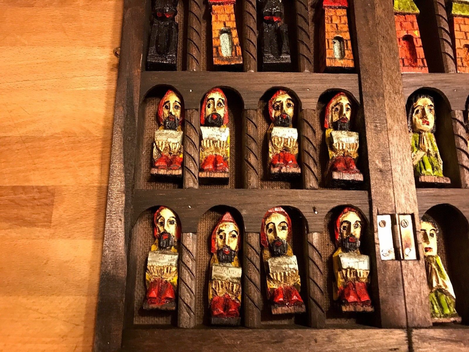 Praying Reading Chess Set Identification | Antiques Board