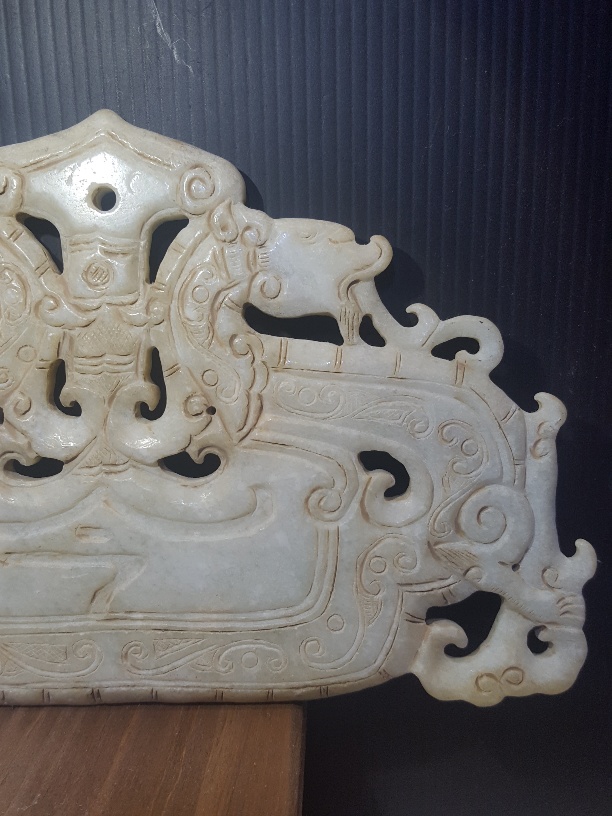 Shang, Zhou Jade Dragon Taotie Mask Opinion | Antiques Board