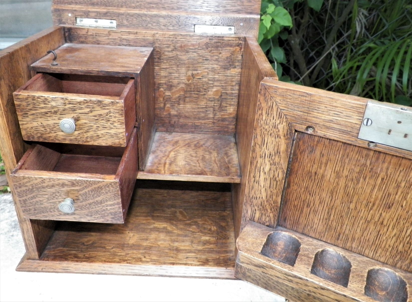Help w/maker, age, info on pre war Germany tobacco jar + a pipe lock ...