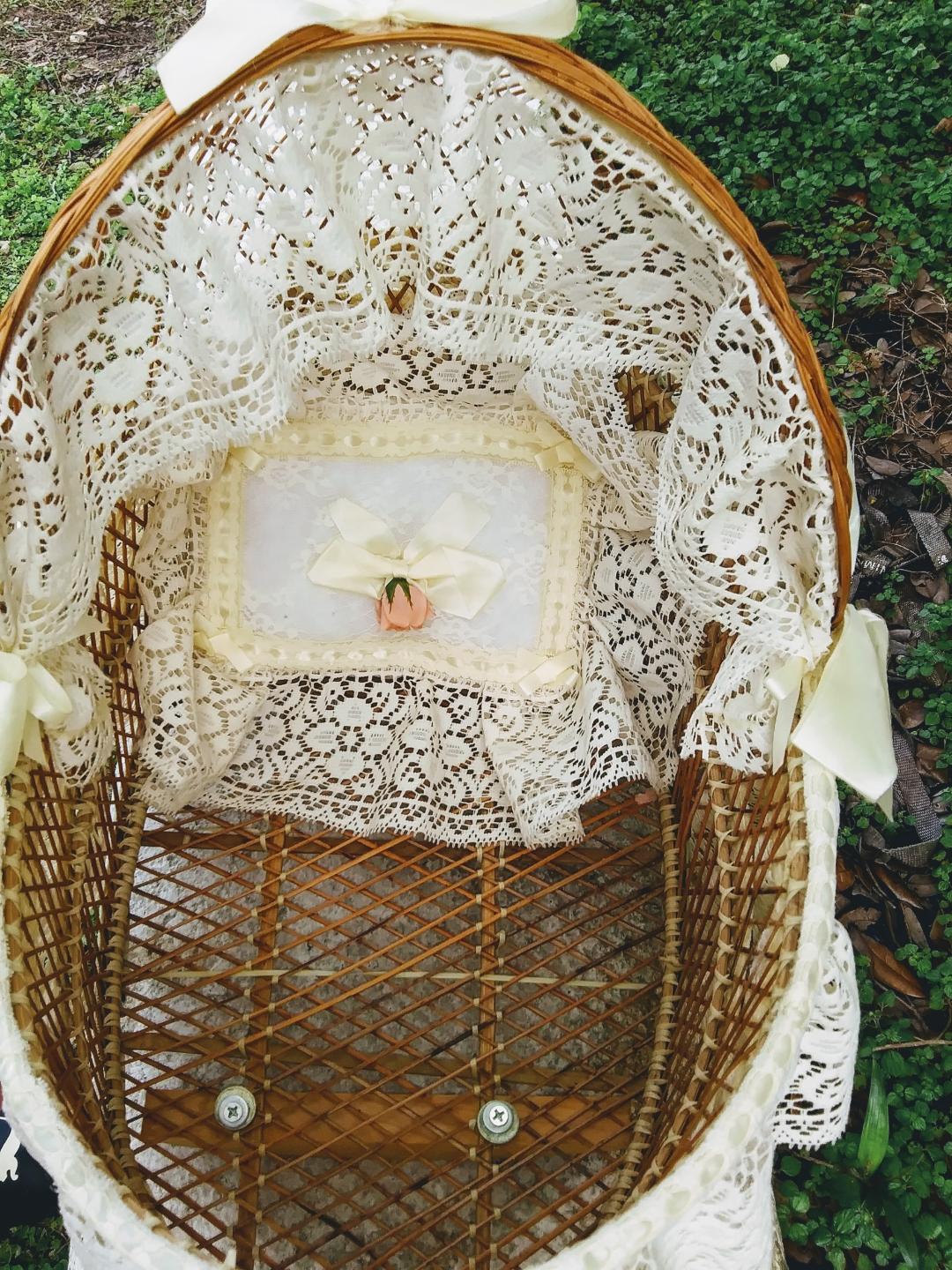 WICKER DOLL ROCKING BASSINET - OLD? | Antiques Board