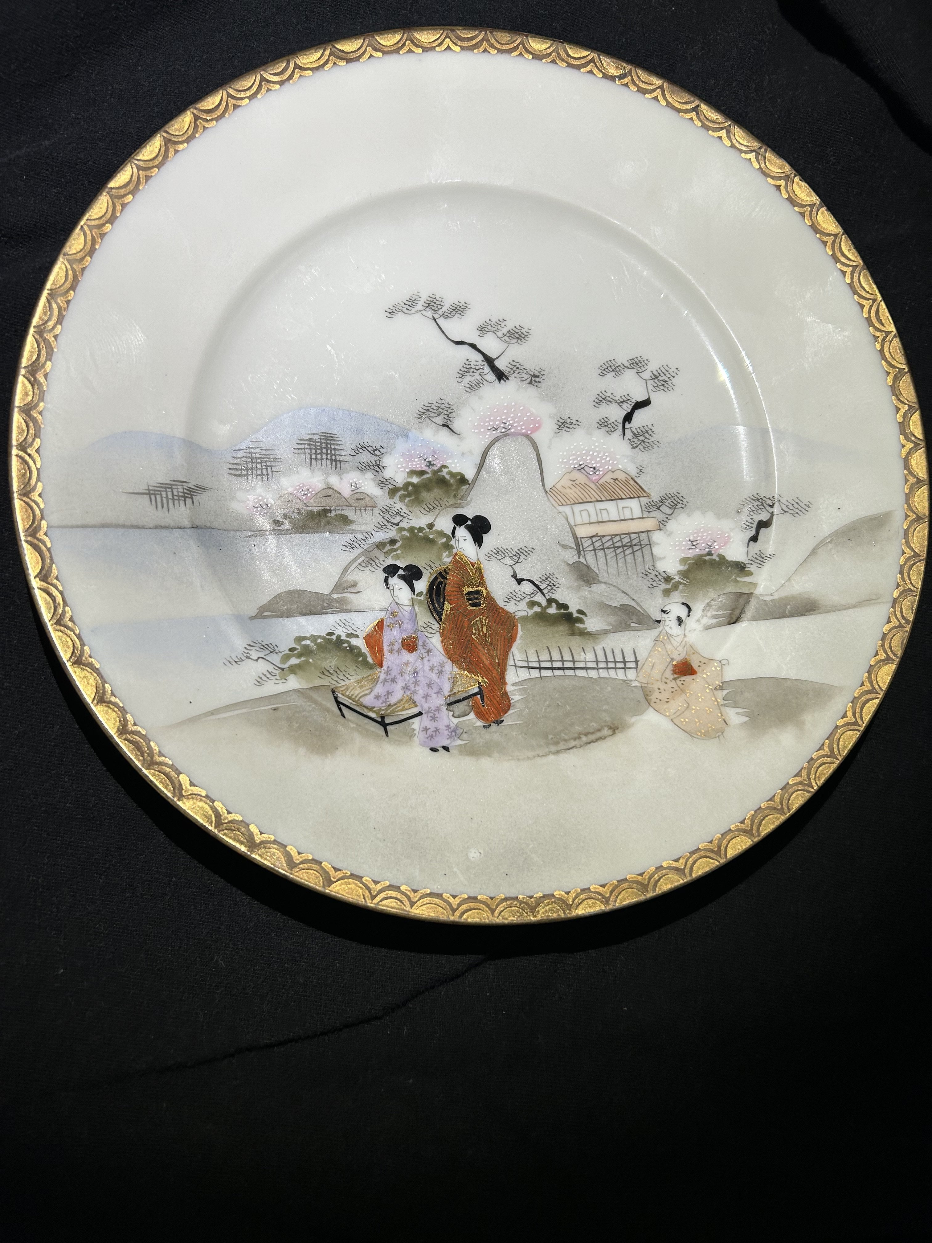 Large #1 | Antiques Board