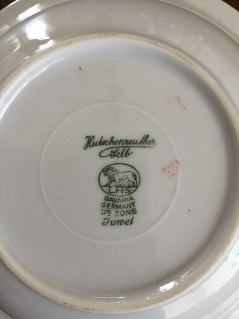 Mark on Bowls - Hutschenreuther Selb Bavaria | Antiques Board
