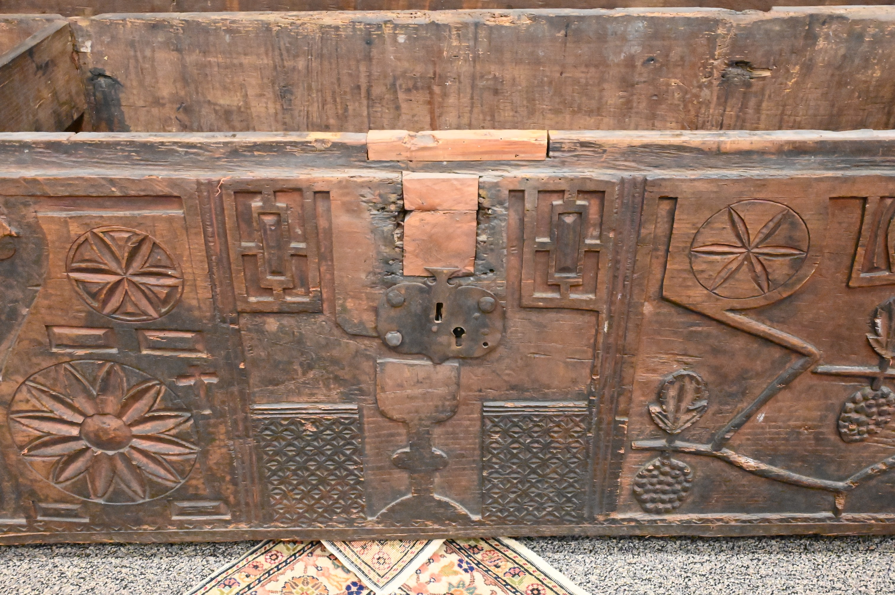 MEDIEVAL ENGLISH CHURCH CHEST? | Antiques Board
