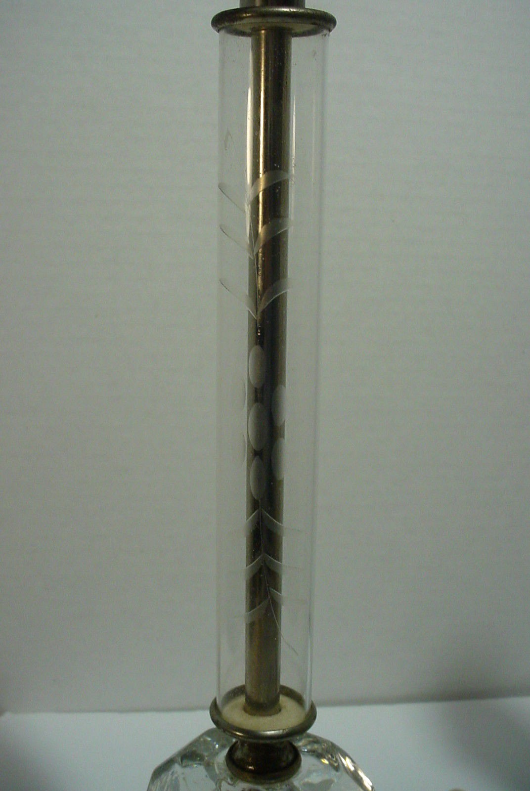 Can anyone tell me anything about this pot and these glass tubes? TYIA ...