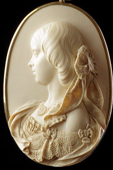 Art of Queen Victoria | Antiques Board